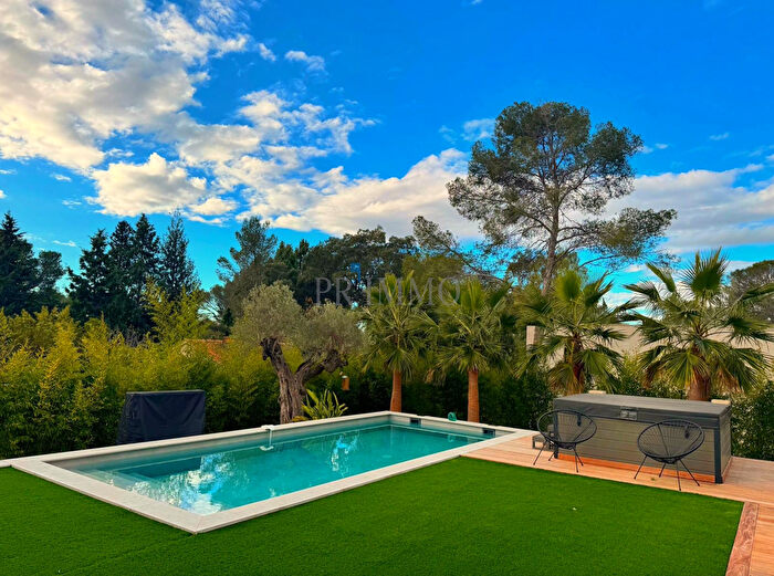 Maison à vendre - Saint-Raphaël, Boulouris - 6 pièces - 4 chambres