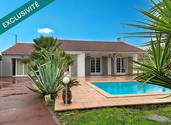 Maison à vendre - Talmont-Saint-Hilaire - 6 pièces - 4 chambres