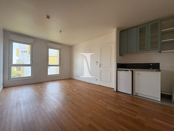 Epinettes, Issy-les-Moulineaux : Appartement 2 pièces à louer