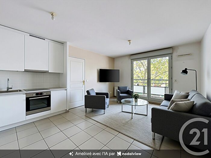 Caluire-et-Cuire, Cuire-le-bas, Cuire-le-Haut : Appartement 2 pièces à vendre