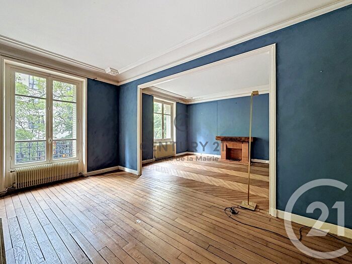 Appartement 4 pièces à vendre à Paris 11ème, Belleville, Saint-Maur