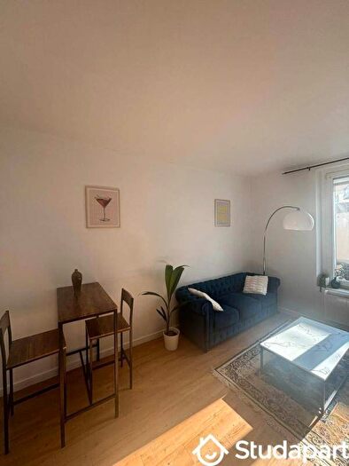 Appartement à louer - Clairmarais-Charles Arnould, Reims - 2 pièces - 1 chambre