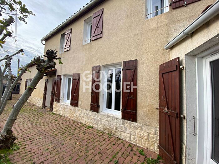 Maison à louer - Charzais, Fontenay-le-Comte - 5 pièces - 3 chambres