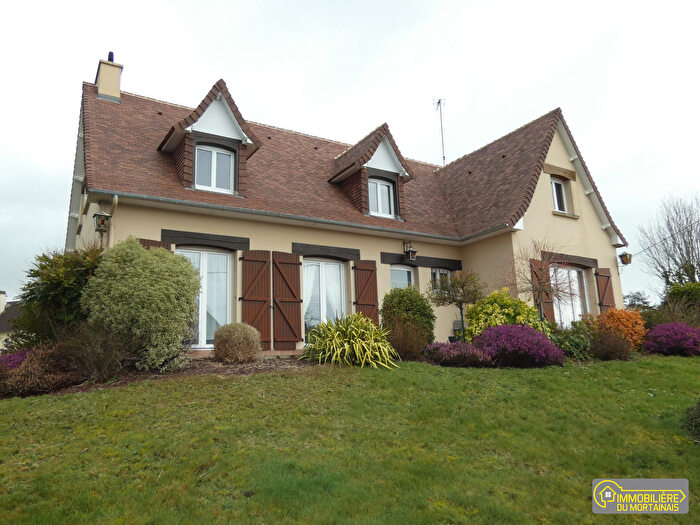 Maison à vendre - Saint-Hilaire-du-Harcouët - 5 pièces - 2 chambres