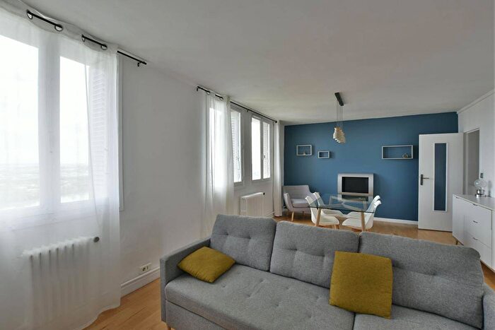 Appartement à louer - Le Roule, La Mulatière - 3 pièces - 2 chambres