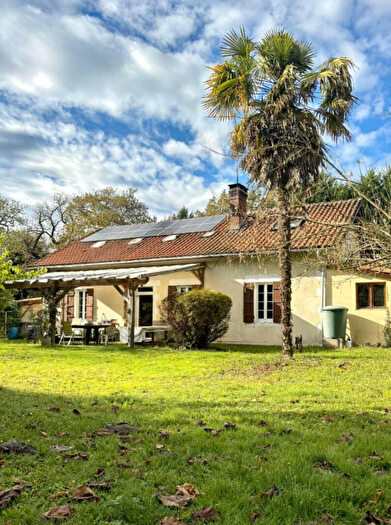 Maison à vendre - Bourriot-Bergonce - 7 pièces - 5 chambres