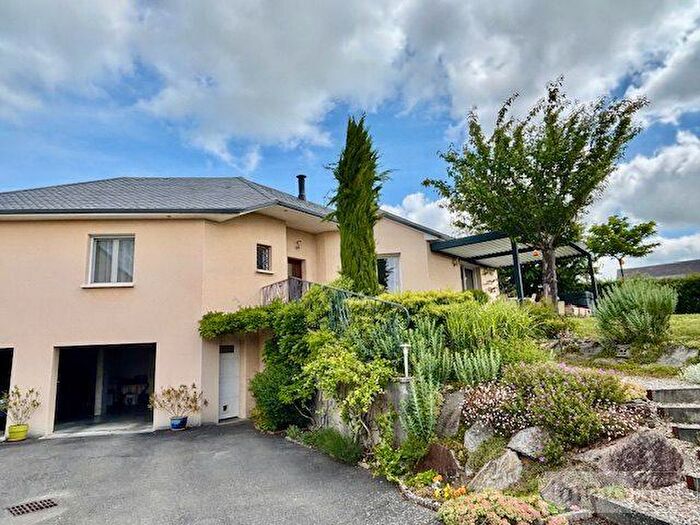 Maison à vendre - Naucelle - 5 pièces - 4 chambres