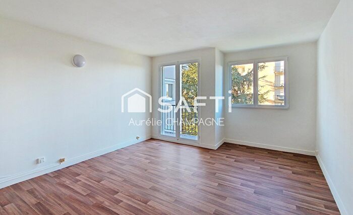 Appartement à vendre - Châtellerault, Ozon - 4 pièces - 3 chambres