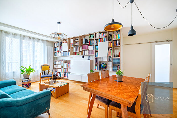 Villeurbanne, République, Tolstoi : Appartement 4 pièces à vendre