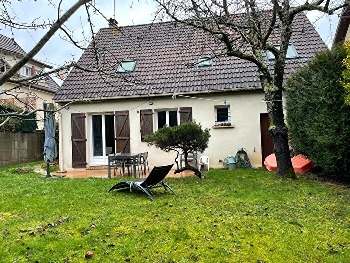 Maison à vendre - Yerres, Grosbois, Sablière, Mare-Armée - 5 pièces - 4 chambres