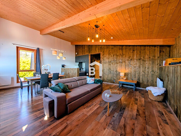 Lompnas : Maison 5 pièces à vendre