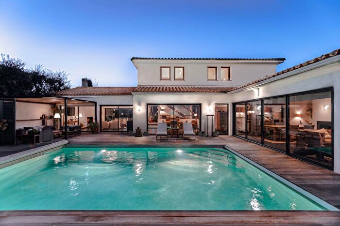 Maison à vendre - Les Adrets-de-lEstérel - 7 pièces - 5 chambres