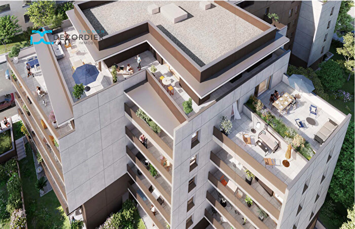 Appartement à vendre - Thonon-les-Bains, Est - 4 pièces - 3 chambres