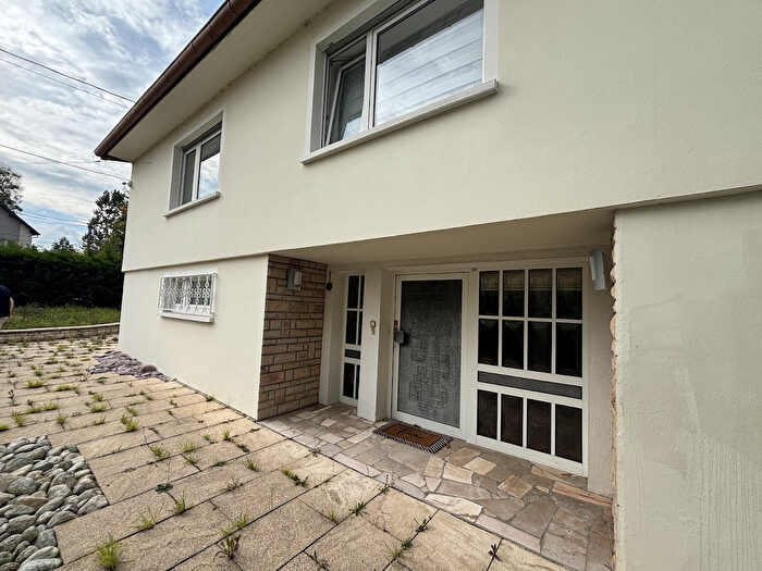 Maison à vendre - Bouzonville - 7 pièces - 5 chambres