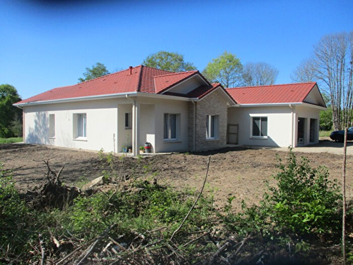 Maison à vendre - Saint-Yrieix-la-Perche - 5 pièces - 4 chambres