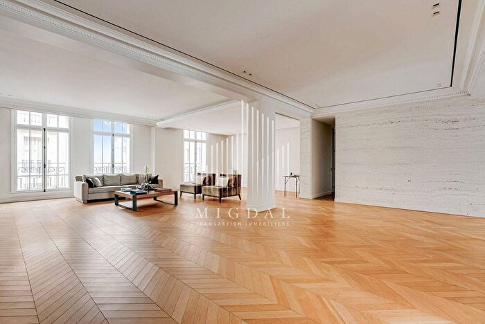 Appartement à louer - Charles Laffitte, Neuilly-sur-Seine - 8 pièces - 5 chambres