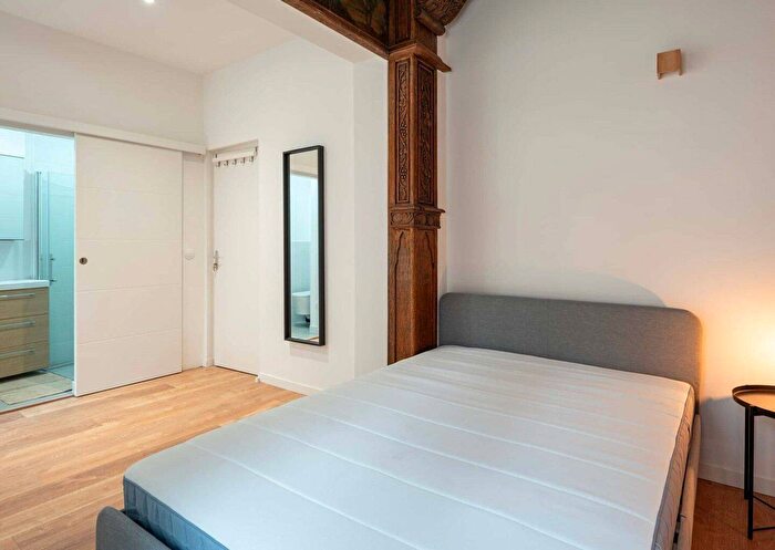 Appartement à louer - Centre Ville-Jean Moulin-Beaumont, Montreuil - 1 pièce - 1 chambre