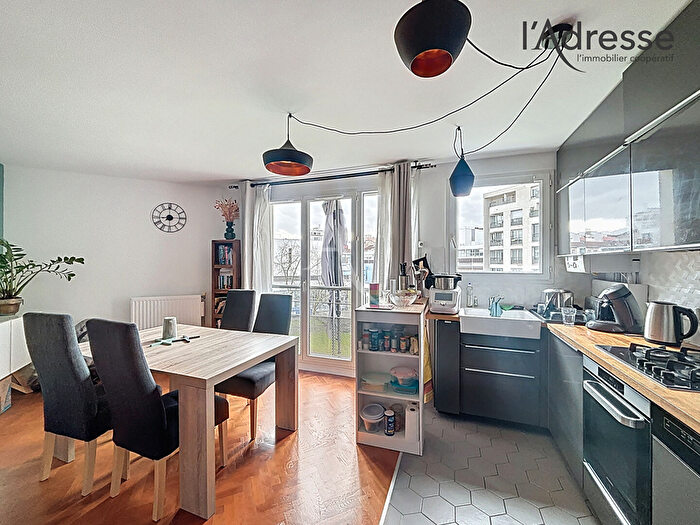 Appartement 2 pièces à vendre à Suresnes, Carnot, Gambetta