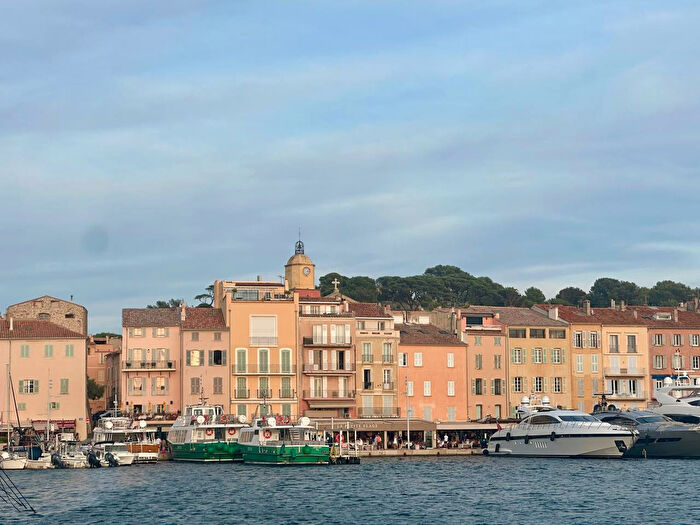 Appartement à vendre - Saint-Tropez, Centre-ville, Vieille-ville - 3 pièces - 2 chambres