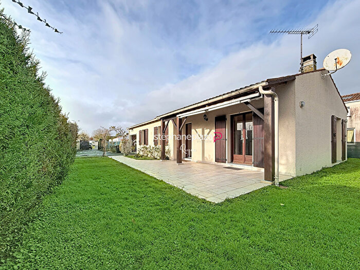 Maison à vendre - Saint-Sulpice-de-Royan - 4 pièces - 3 chambres