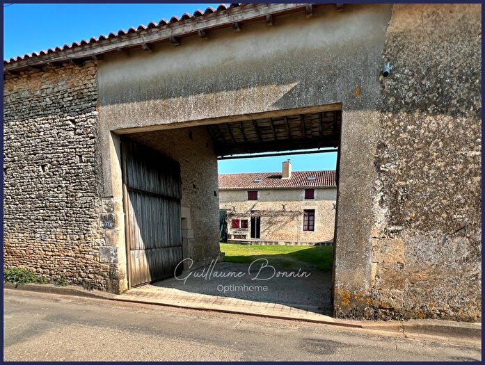 Maison à vendre - Maillé - 7 pièces - 4 chambres