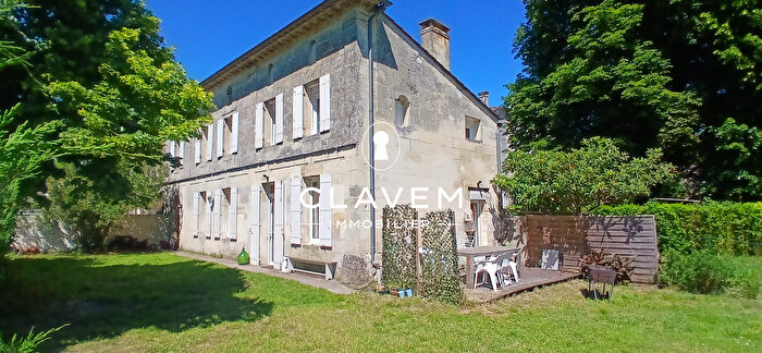 Cadillac-en-Fronsadais : Maison 5 pièces à vendre