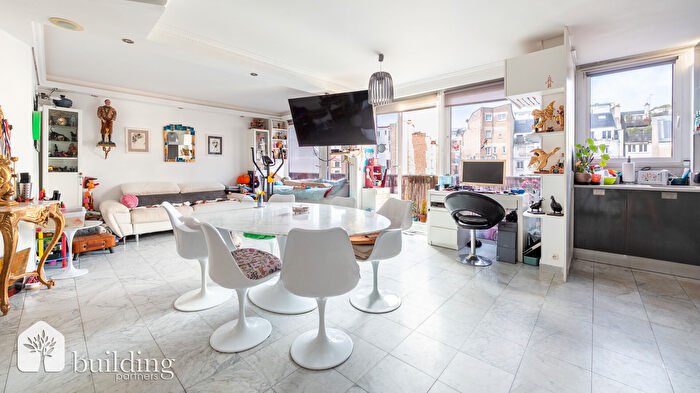 Appartement à vendre - Paris e , Porte de Saint-Cloud, Auteuil-Sud - 5 pièces - 4 chambres