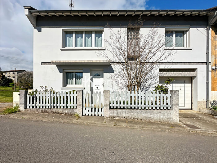 Maison à vendre - Mane - 4 pièces - 3 chambres