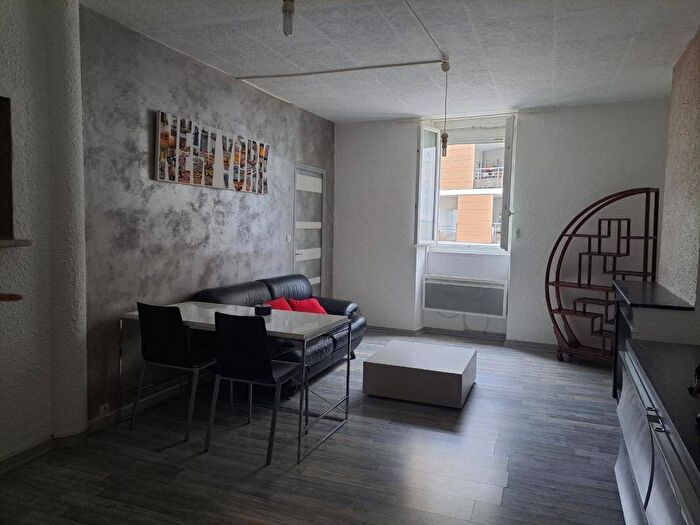 Centre Ville Sud-Vallée, Voiron - Appartement 2 pièces à louer