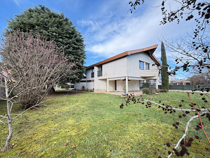 Maison à vendre - Agen, Le Goulfie - 5 pièces - 4 chambres