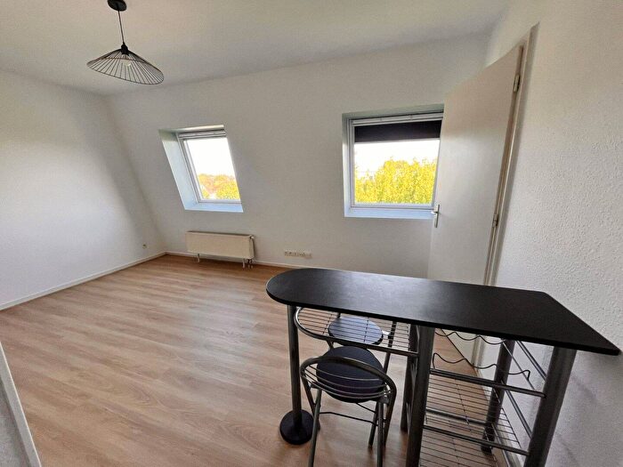Cronenbourg Ouest, Strasbourg : Appartement 1 pièce à louer