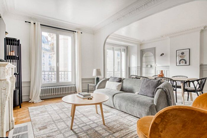 Appartement 4 pièces à Jean Moulin-Porte dOrléans, Paris 14ème arrondissement, à louer