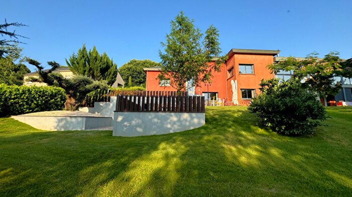 Maison à vendre - Rieupeyroux - 10 pièces - 5 chambres