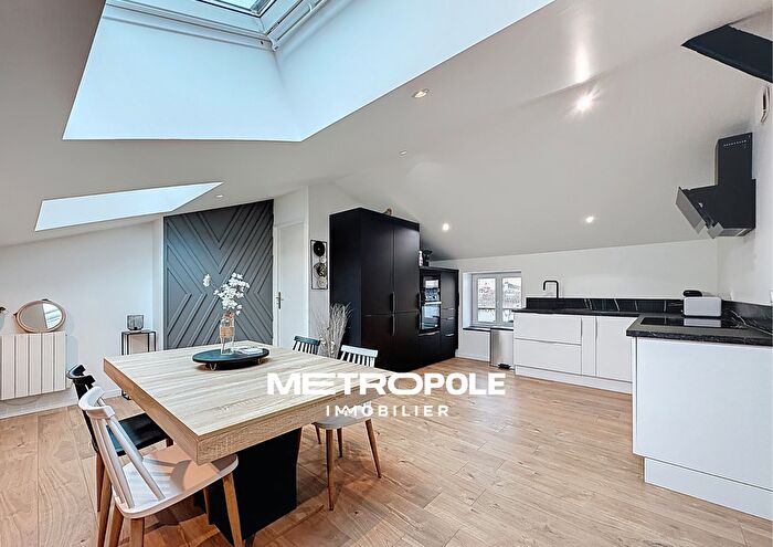 Appartement à vendre - Tarare - 3 pièces - 2 chambres