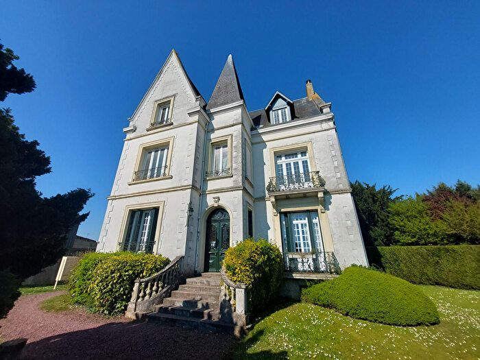 Appartement à vendre - Eu - 5 pièces - 3 chambres