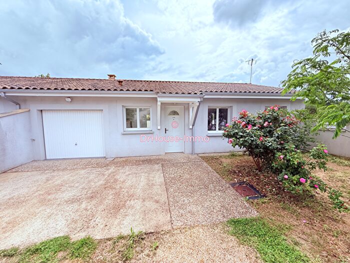 Maison 4 pièces à vendre à Avensan