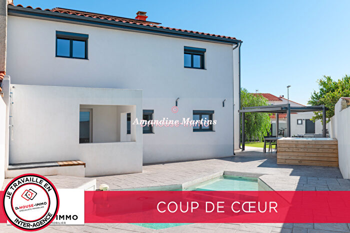 Saint-Laurent-de-la-Salanque : Maison 8 pièces à vendre