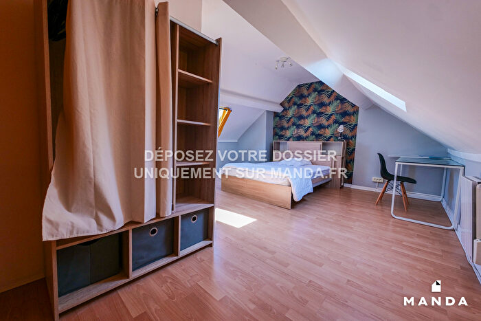 Appartement à louer - Roubaix, Anseele, Motte Bossut - 7 pièces - 6 chambres