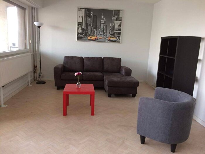 Appartement à louer - Neudorf Sud Centre, Strasbourg - 2 pièces - 1 chambre