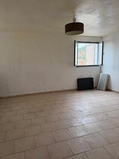 Appartement à louer - Saint Marcel, Marseille ème arrondissement - 1 pièce