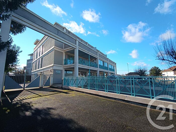 Appartement à vendre - Villeneuve-sur-Lot, Eysses - 3 pièces - 1 chambre