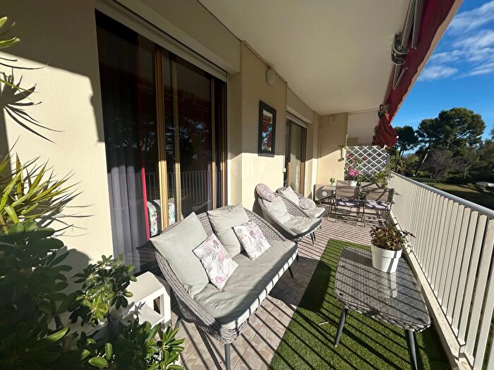 Appartement à vendre - Cagnes-sur-Mer - 3 pièces - 2 chambres