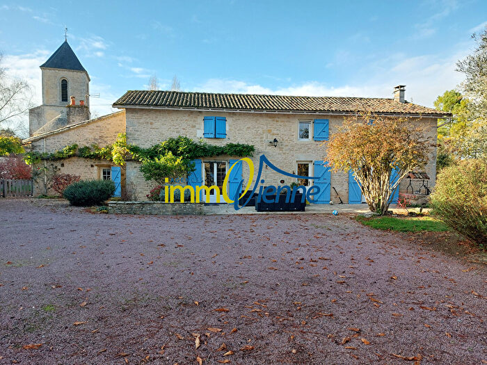 Maison à vendre - Vançais - 4 pièces - 3 chambres