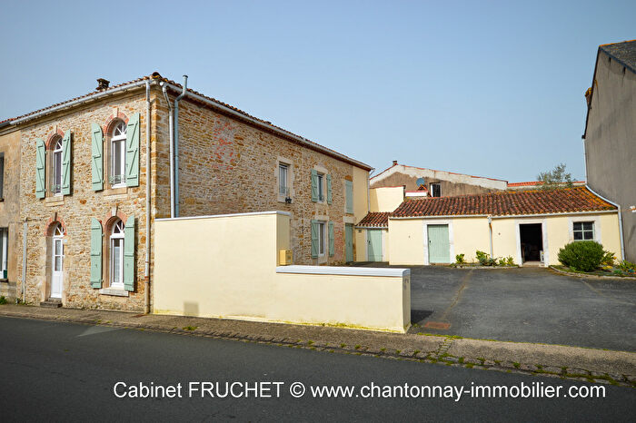 Maison à vendre - La Réorthe - 5 pièces - 3 chambres