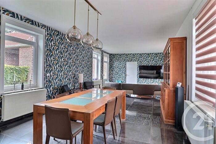 Maison à vendre - Radinghem-en-Weppes - 9 pièces - 6 chambres