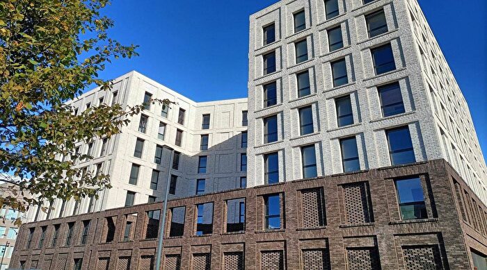 Appartement à louer - Plateau et Pileu, Palaiseau - 1 pièce