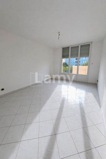 Charpennes-Tonkin, Villeurbanne - Appartement 3 pièces à louer