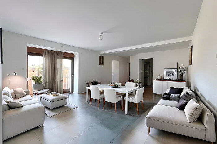 Appartement à vendre - Saint-Pierre-en-Faucigny - 3 pièces - 2 chambres