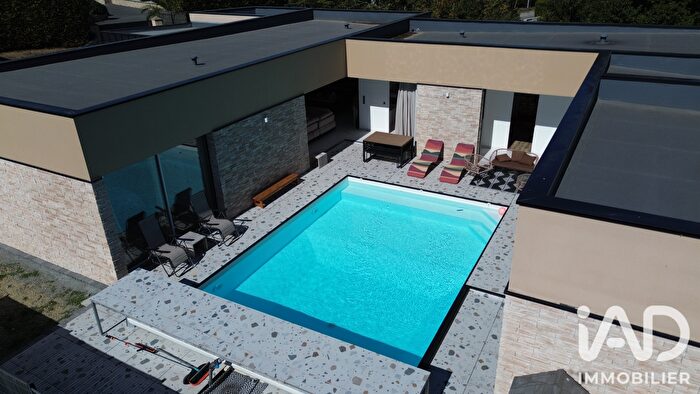 Maison 6 pièces à Saint-Père, à vendre
