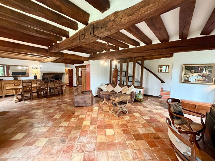 Maison 8 pièces à vendre - Crécy-la-Chapelle